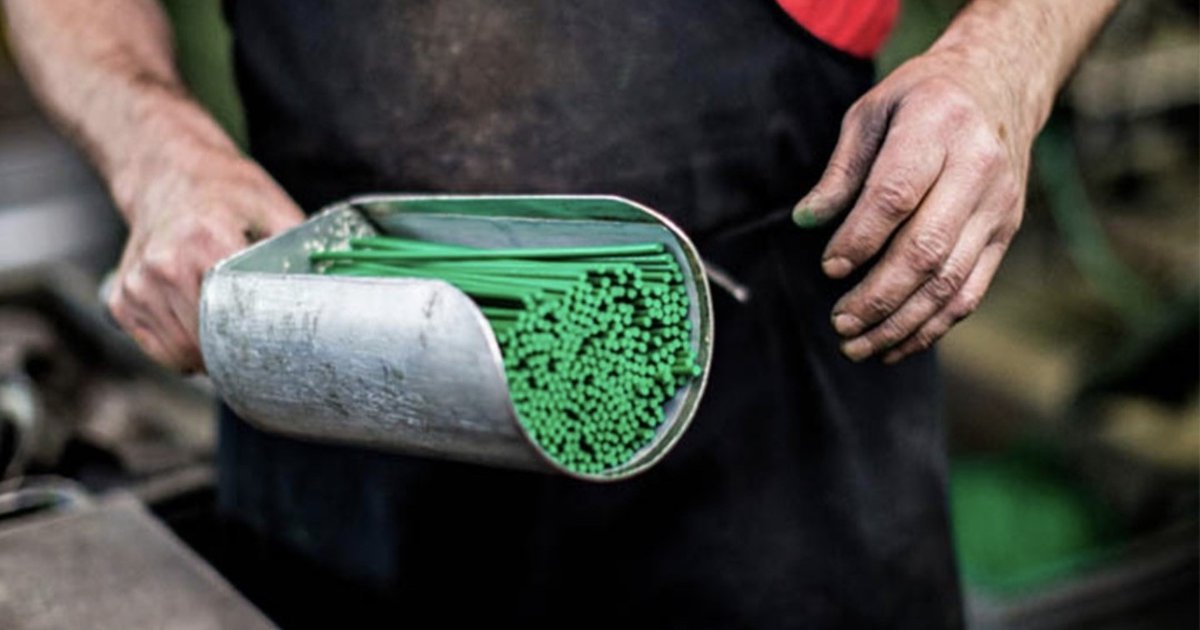 How Are Colored Pencils Made and the Key Ingredients Involved