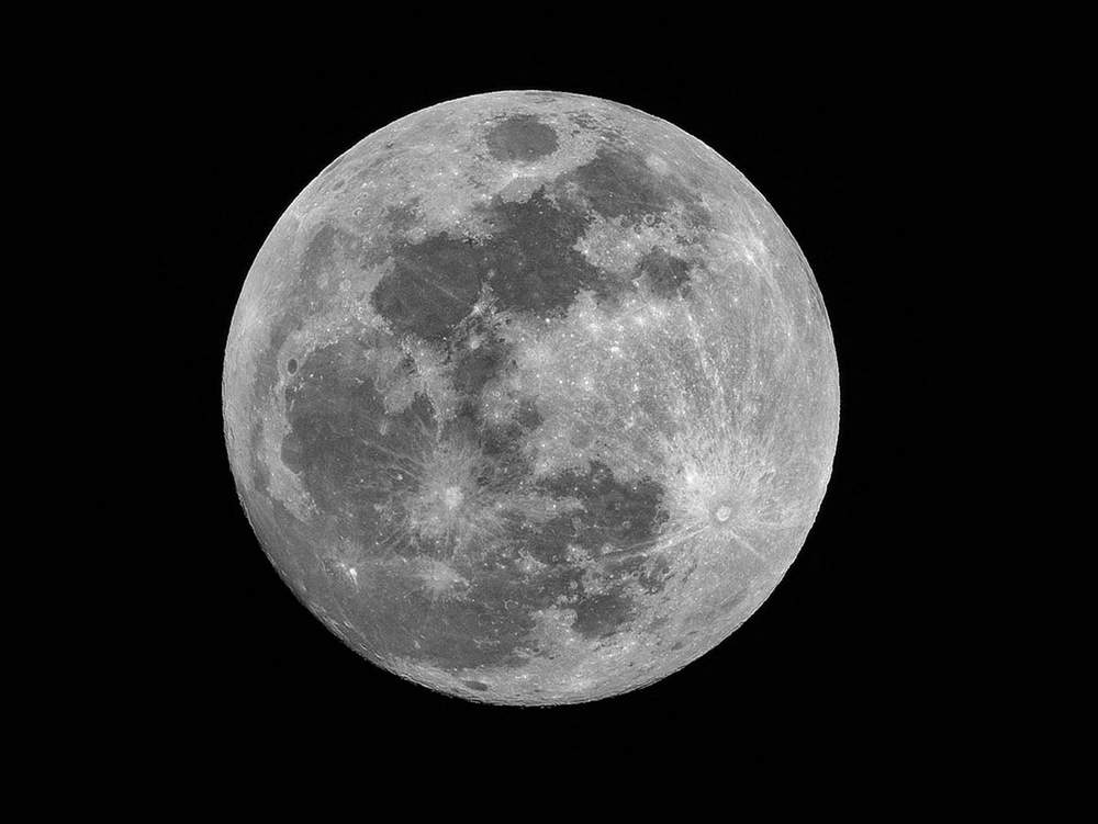 How to Draw the Moon - Easy & Realistic Step by Step Guide