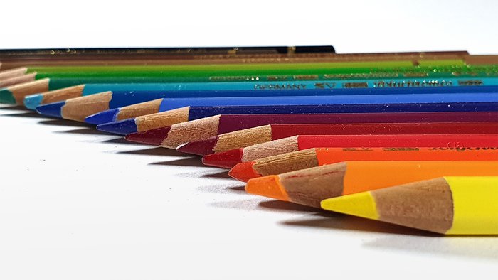 How to Choose the Best Colored Pencils for Your Needs